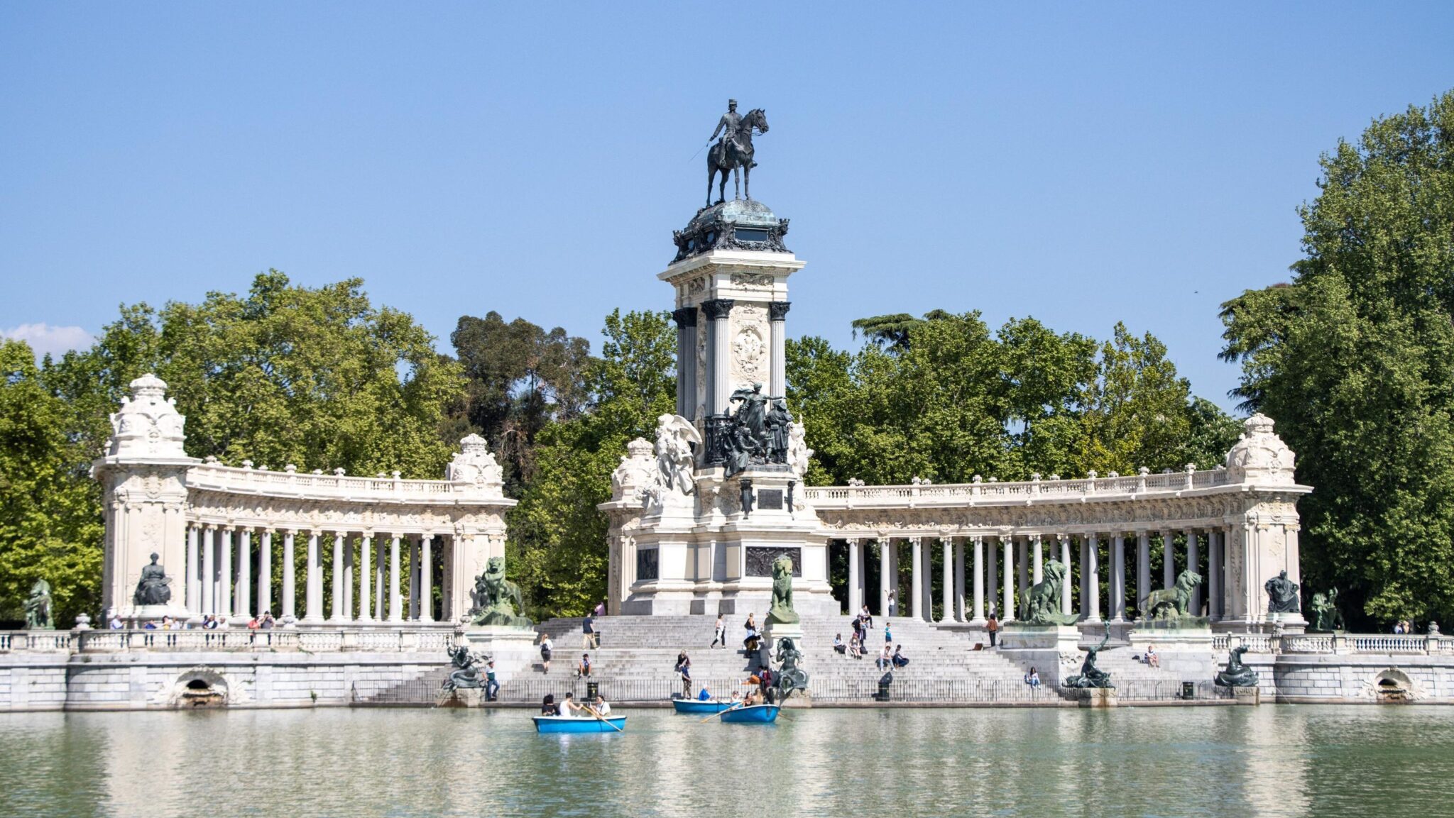 The Best Things to See in Retiro Park, Madrid | Krista the Explorer