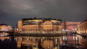 Gamla Stan: Tips for Visiting the Beautiful Old Town of Stockholm ...