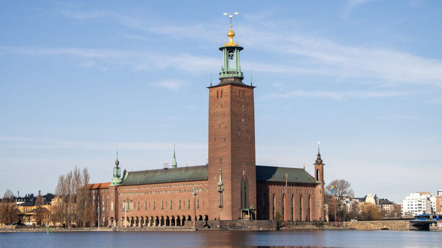 Gamla Stan: Tips for Visiting the Beautiful Old Town of Stockholm ...